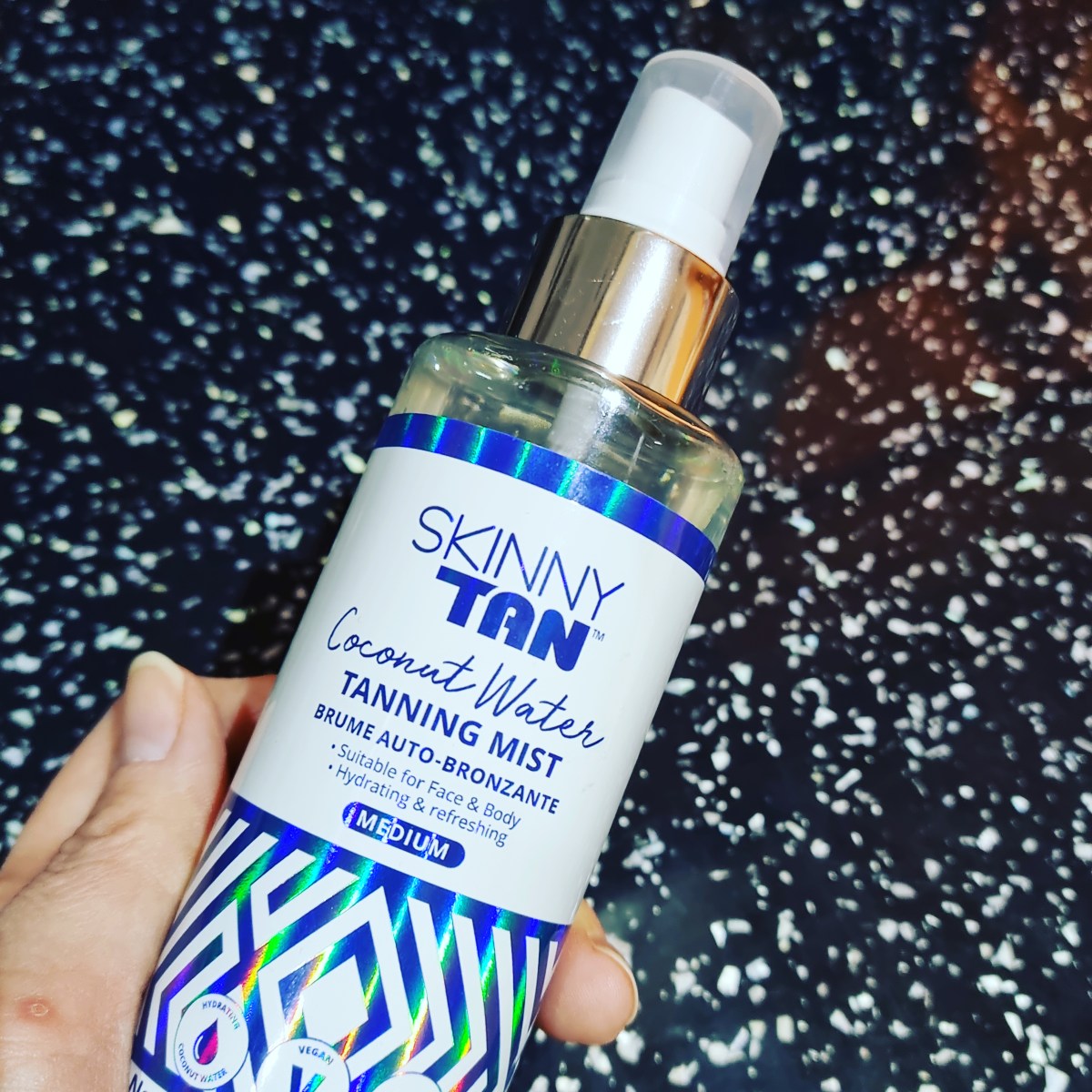 A Glowing Tan from a Spritz of the Exotic – Reviewed by Hanna
